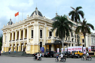 OperaHouse - The Slow Road Luxury Travel Blog