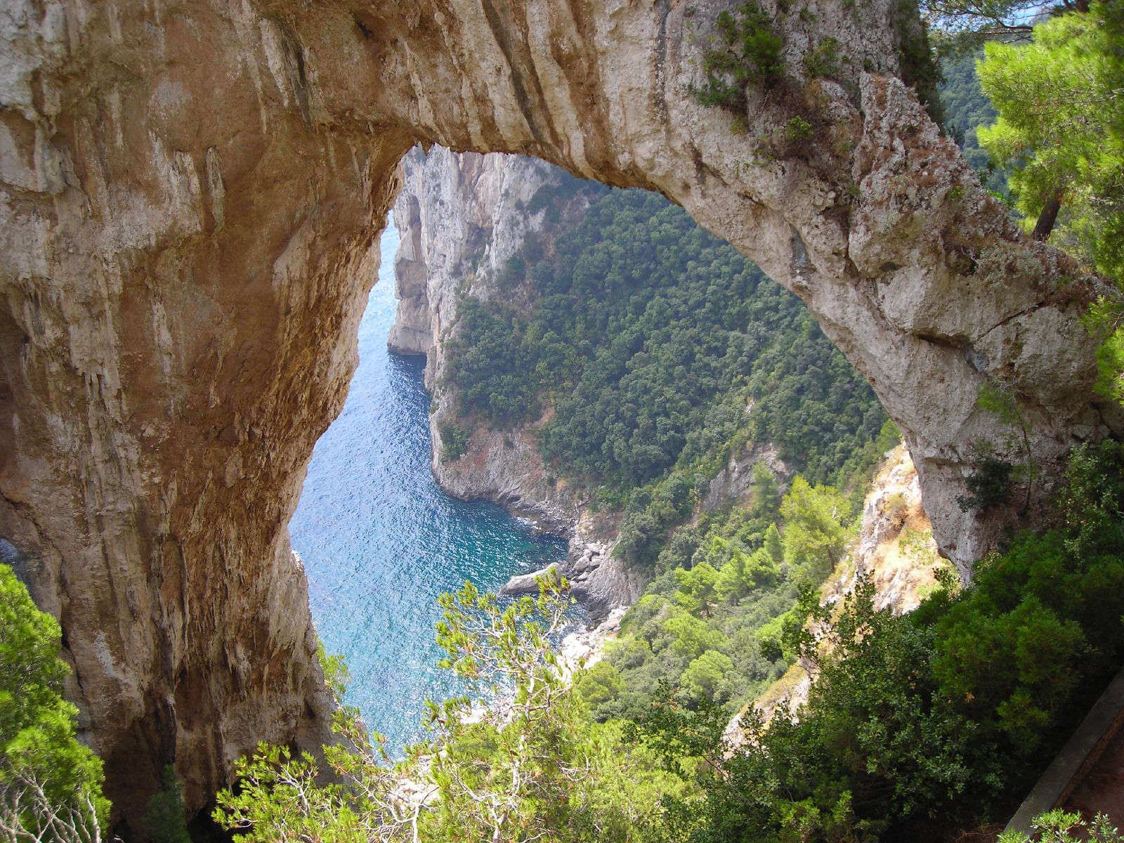 In Deep: The Island of Capri | Butterfield & Robinson